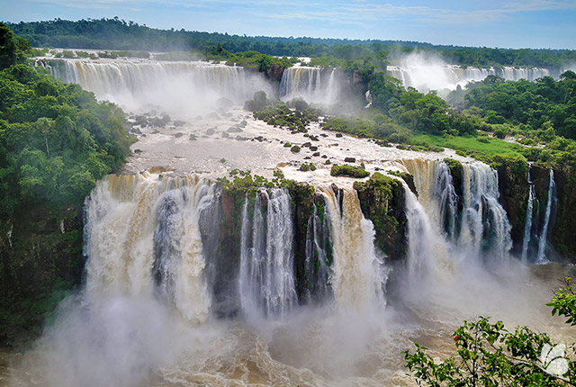 Descopera cele mai frumoase cascade ale lumii