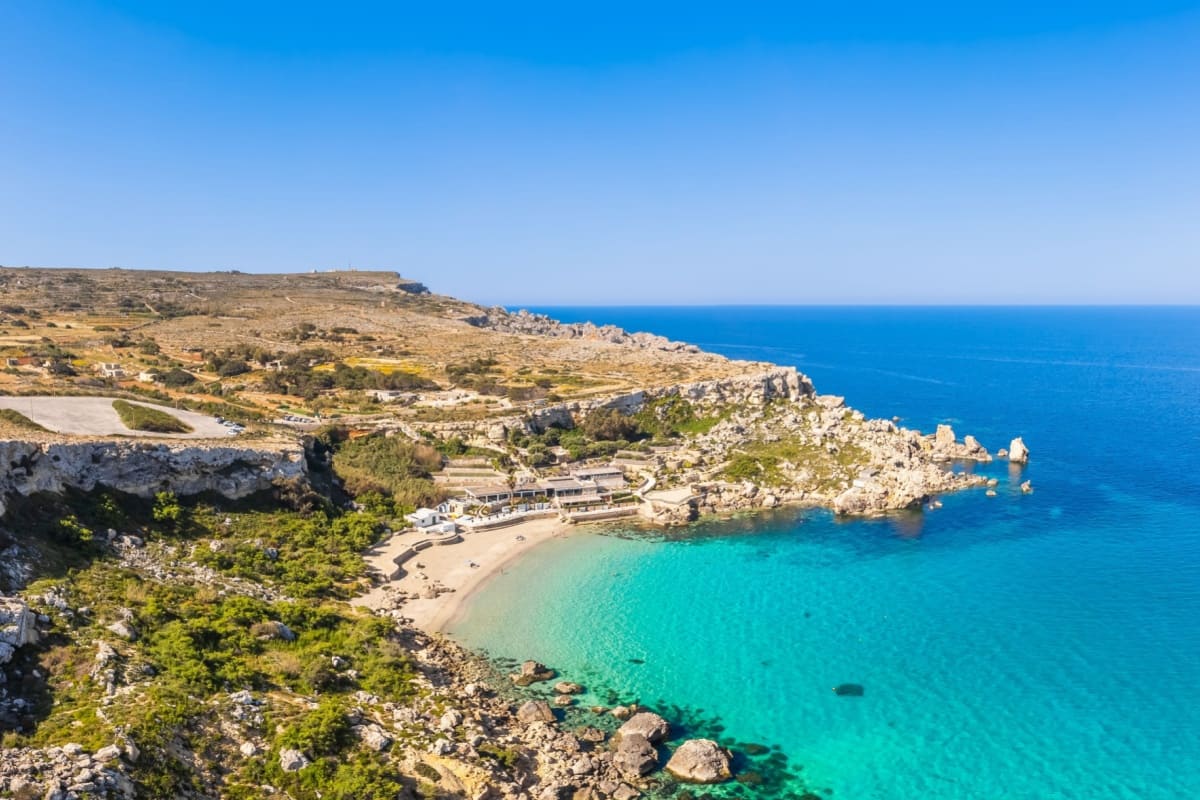 Cele mai bune plaje din Malta: Mellieha Bay si Golden Bay